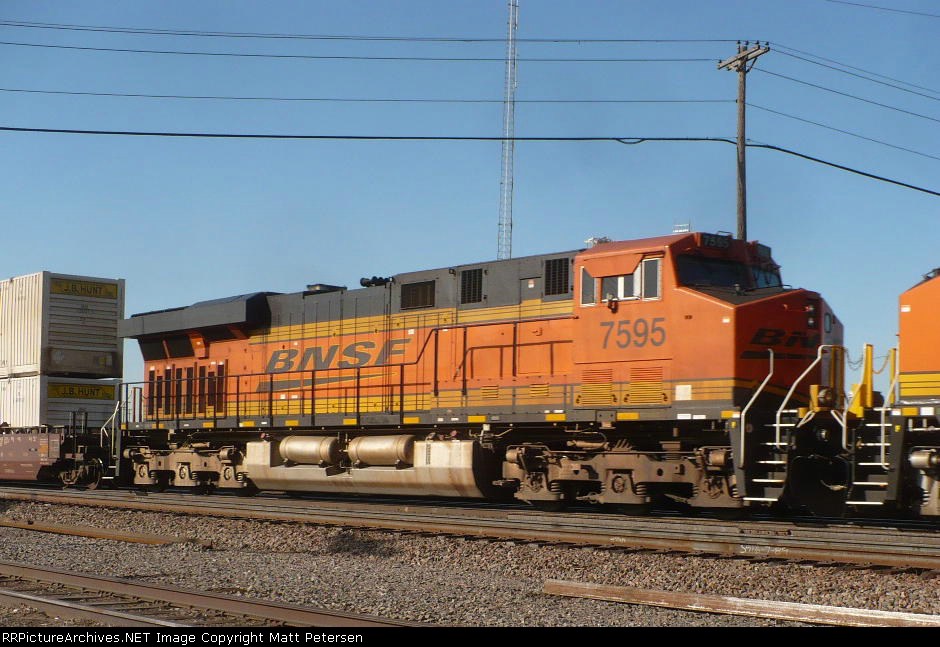 BNSF 7595